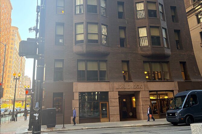 Resilience and Revolution: Audio Tour of Chicagos Black History - Who Will Love This Tour?