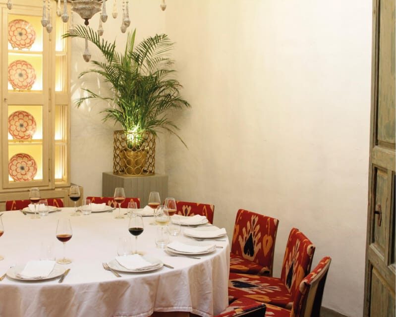 RESTAURANT IN THE CENTER OF JEREZ WITH THE BEST GASTRONOMY AND WINES - FAQ