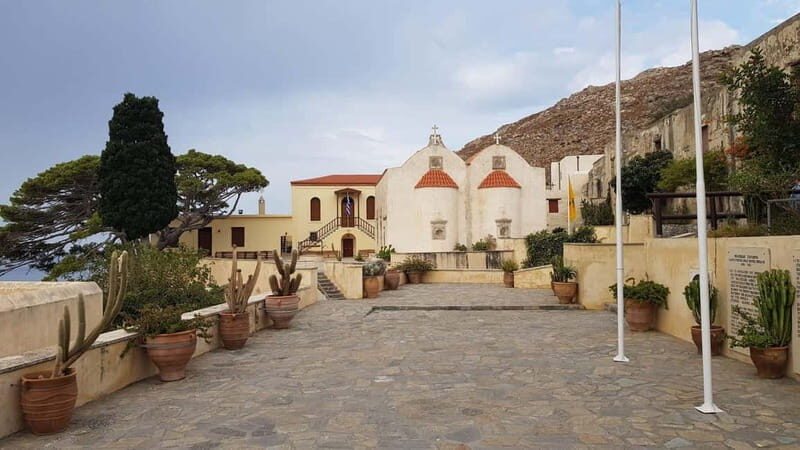 Rethymno Bali/Panormo:Preveli Palm Beach-Waterfall-Monastery - Key Points