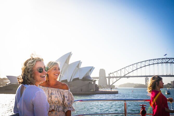 Retro (80s) party cruise on Sydney Harbour - The Music and Atmosphere