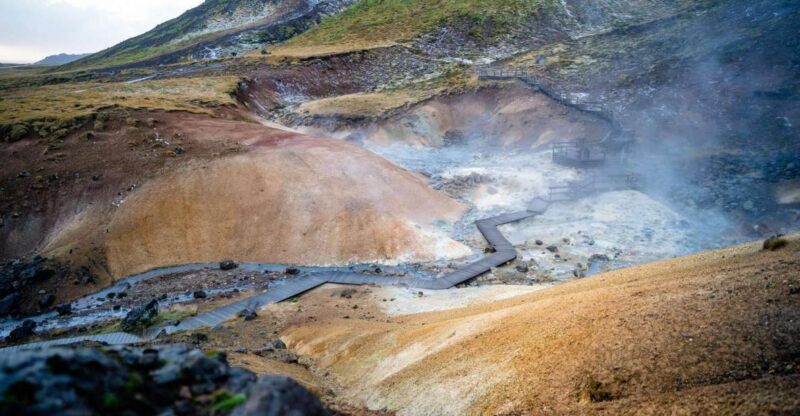 Reykjanes Peninsula and Bridge Between the Continents - Final Stop: The Blue Lagoon