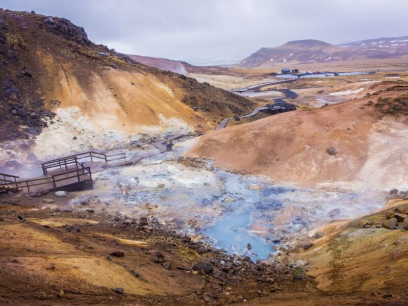 Reykjanes Peninsula : Private Guided Day Tour - The Transport and Group Dynamics