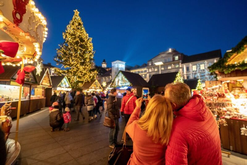 Reykjanesbær: Christmas Magic Walking Tour - An In-Depth Look at the Reykjanesbær Christmas Magic Walking Tour