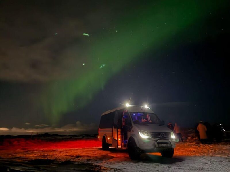 Reykjavík: 4x4 Minibus Northern Lights with Photo and Cocoa - Final Thoughts