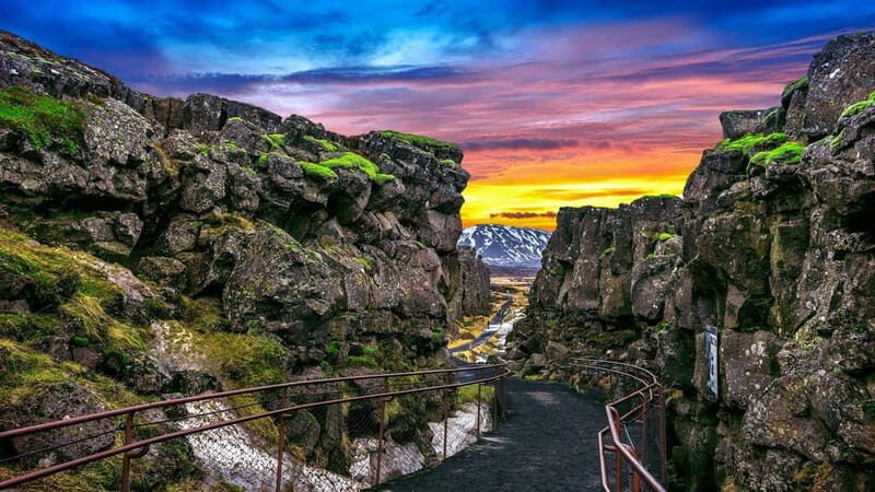 Reykjavík: 5-Day Northern Lights Hunt & Glacier Lagoon Tour - Key Points