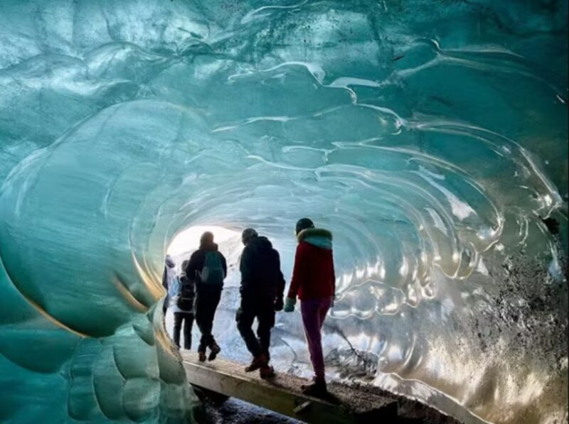 Reykjavik: 8-Day Small Group Circle of Iceland Tour Summer - Day-by-Day Breakdown: From Waterfalls to Ice
