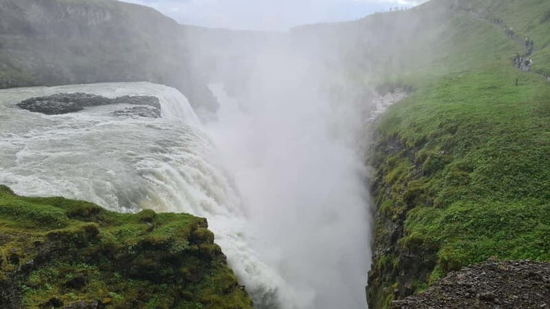 Reykjavík: Golden Circle, 2 Geysers & Geothermal Bakery Tour - An Extensive Look at the Tour Experience