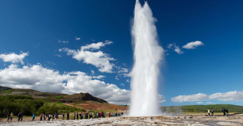 Reykjavik: Golden Circle Day Tour with optional Blue Lagoon - Discover Iceland’s Natural Wonders with the Golden Circle Day Tour