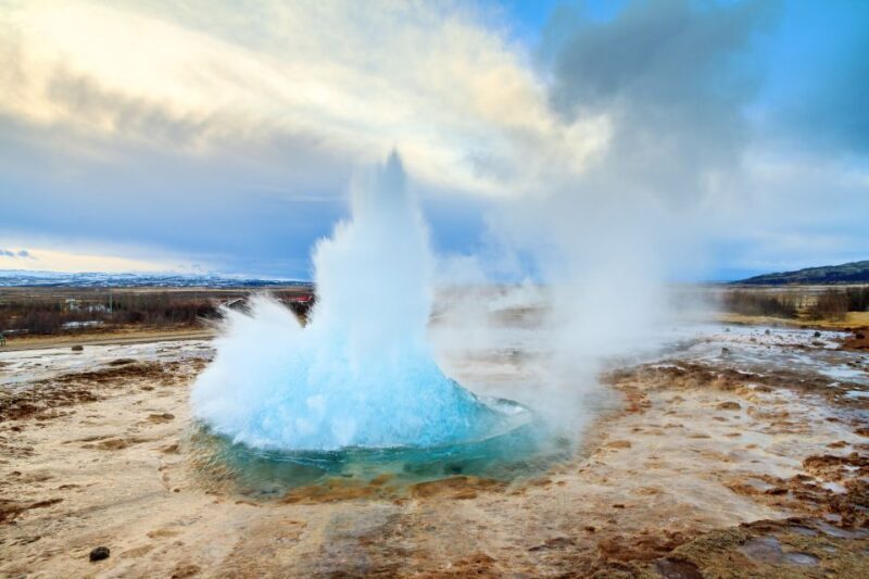 Reykjavik: Golden Circle Day Trip with Blue Lagoon Transfer - Key Points