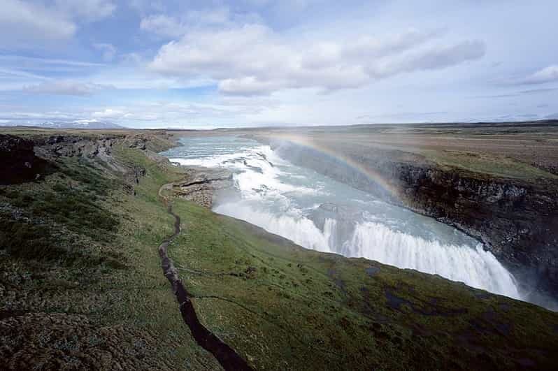 Reykjavik: Golden Circle Super Jeep and Snowmobiling Tour - What Makes This Tour Stand Out?