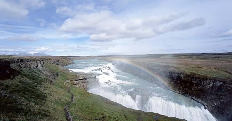 Reykjavik: Golden Circle Super Jeep and Snowmobiling Tour - Itinerary Breakdown
