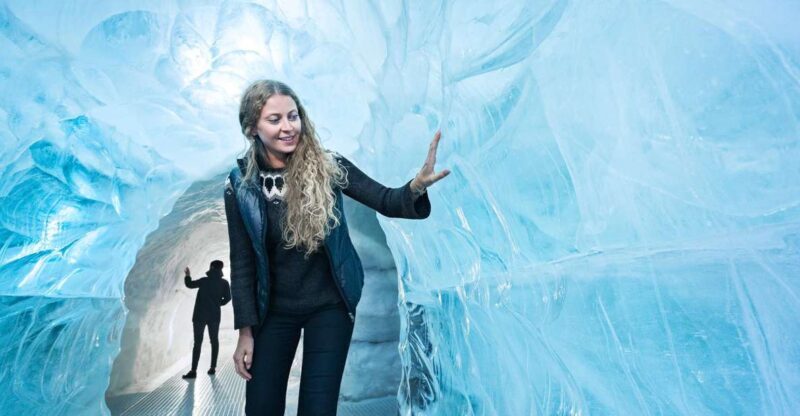 Reykjavík: Golden Circle Tour & Perlan Museum Tour - Comparing the Cost and Value