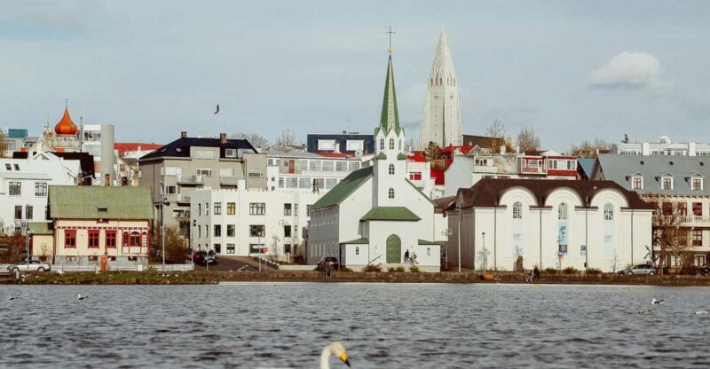 Reykjavik: Meet and Greet with a Local Guide - Analyzing the Value: Price and Practical Benefits