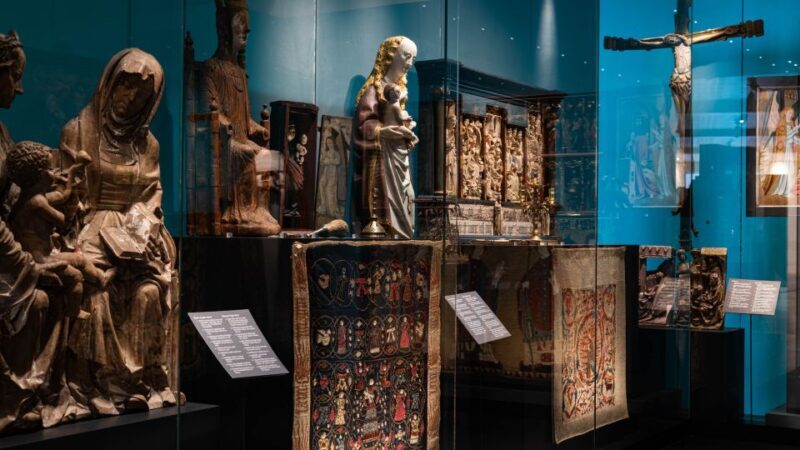 Reykjavík: National Museum of Iceland Entry Ticket - Authentic Artifacts & Unique Highlights