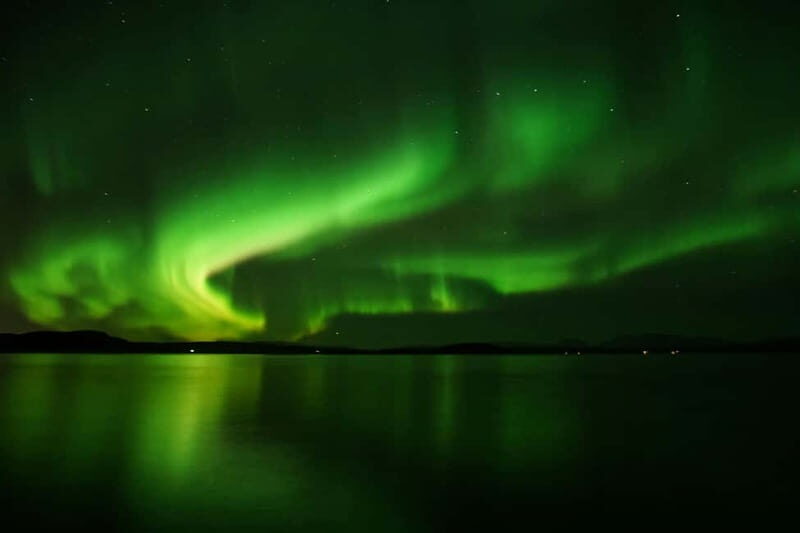 Reykjavik: Northern Lights Adventure Tour with Hot Chocolate - Authentic Experiences & Guest Feedback