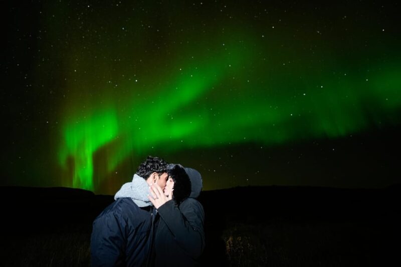 Reykjavik: Northern Lights Tour with Private Photographer - Practical Tips