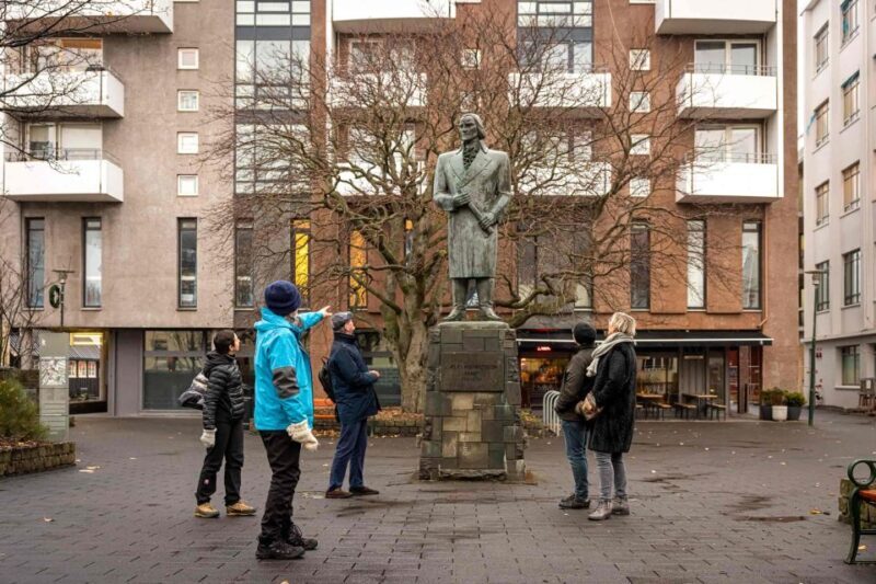 Reykjavik: Sightseeing Walking Tour with a Viking - Key Points