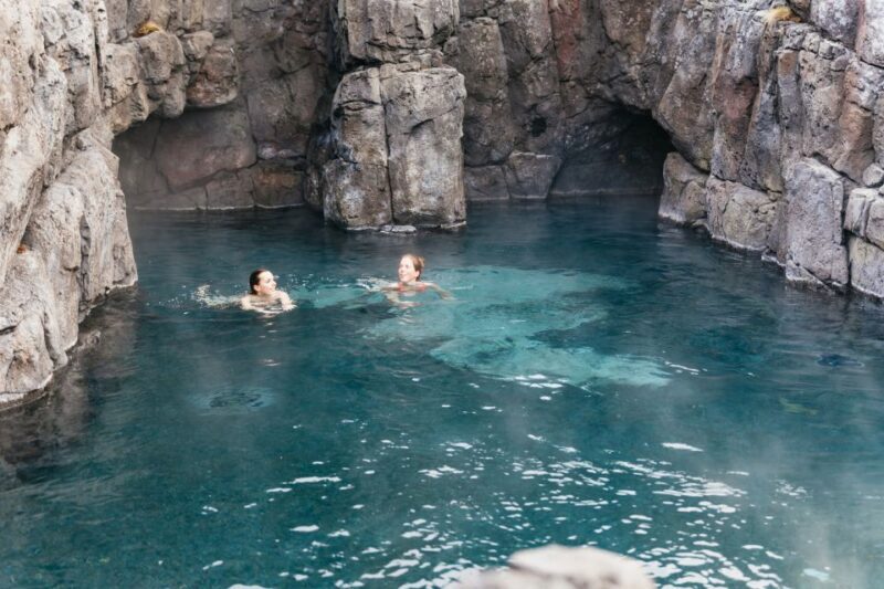 Reykjavik: Sky Lagoon Admission with Transfer - FAQ