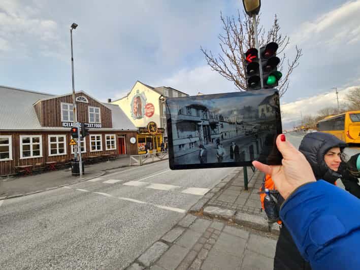 Reykjavik: World War II Walking tour around the city centre - Key Points