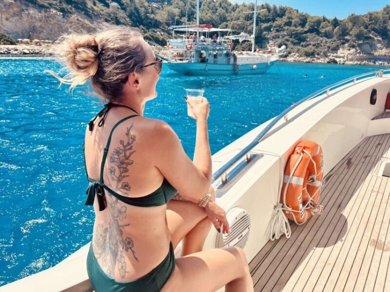 Rhodes: Beach Cruise with Swimming, Meal, & Unlimited Drinks - The Experience from Start to Finish