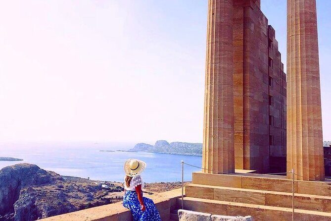 Rhodes Island Tour: Lindos, Old Town, Pottery Workshop, Wine Tasting - Exploring Lindos: The Ancient and the Beautiful