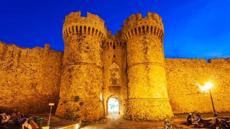 Rhodes Nightlife: Pub Crawl Old Town - 5 Bars & Free Shots - Who Will Enjoy This Tour?