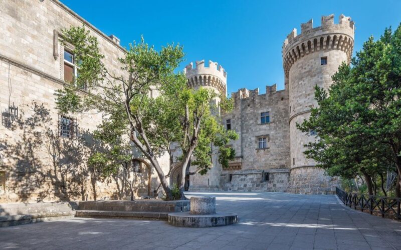 Rhodes: Old Town Walking Tour with Guide - Why This Tour Is Worth Considering
