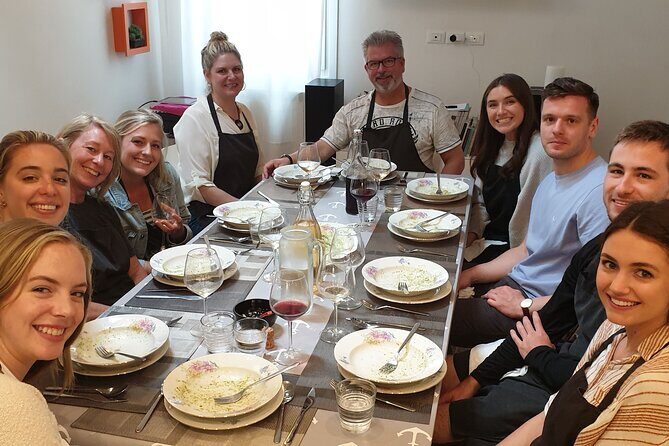 Rialto market tour and Italian cooking class with a local - Authenticity and Small Group Dynamics