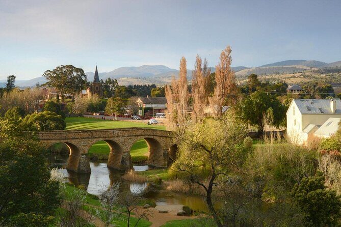 Richmond and Wine Tour - Wineries: Sampling Tasmania’s Rising Star Wines