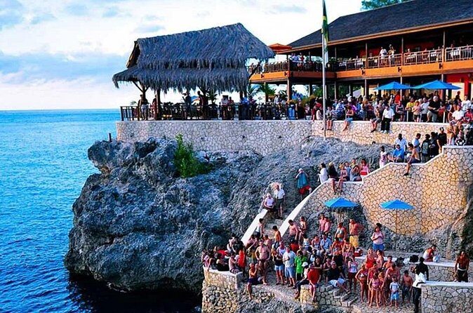 Rick s Café and Seven Mile Beach Private Tour Negril Jamaica - Authentic Experiences and Atmosphere