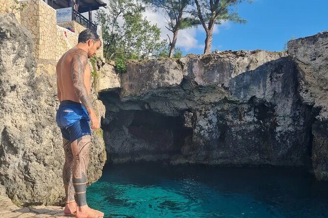 Rick's Cafe 4 in 1 Experience - FAQs