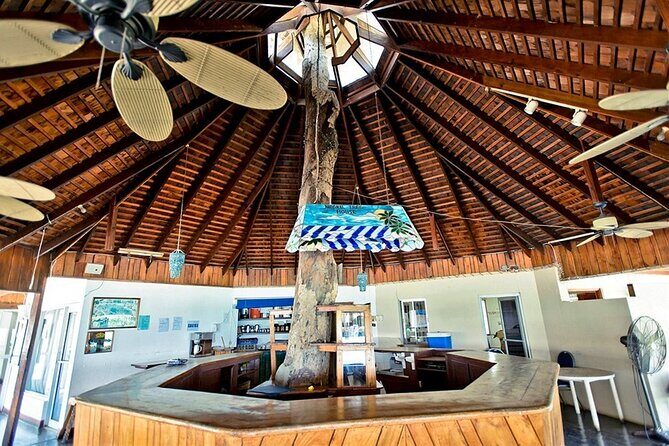 Rick's Cafe seven mile beach private tour - The Sum Up