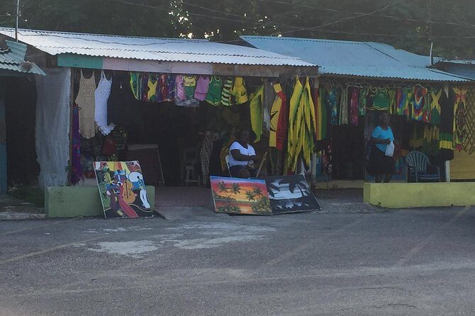 Ricks Cafe + Shopping - Shopping in Negril: A Quick Cultural Fix