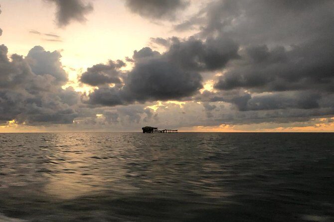 Ricks Cafe + Shopping - Tips for Making the Most