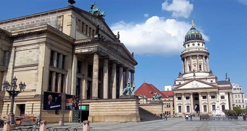 Rickshaw private driver, shared Guide Berlin Highlights - FAQ