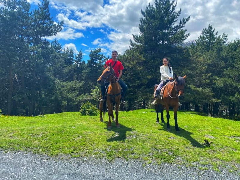 Ride A Horse To Gergeti Trinity Church And Summit A Mountain - Key Points
