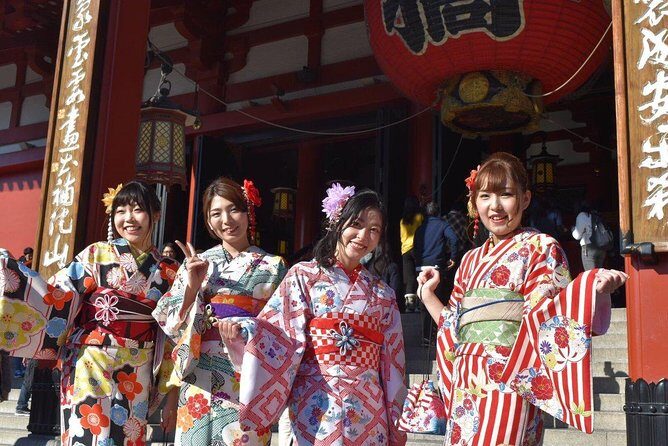 Ride a rickshaw wearing a kimono in Asakusa! Enjoy authentic traditional culture! - Key Points