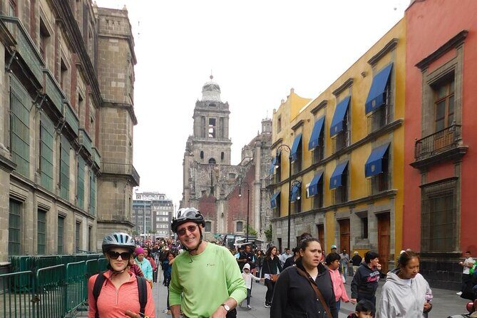 Ride Mexico City Historic Center, highlights w/ taco stop - Who Should Consider This Tour?
