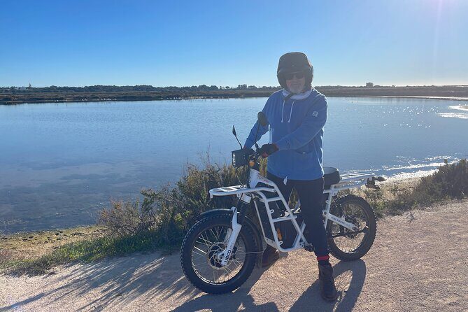 Ride the Day Away: Easy & Affordable Electric Motor Bike Rentals - Key Points