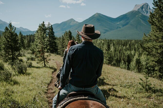 Ridge Ride 2-Hour Horseback Trail Ride in Kananaskis - Setting the Scene: An Authentic Alberta Experience