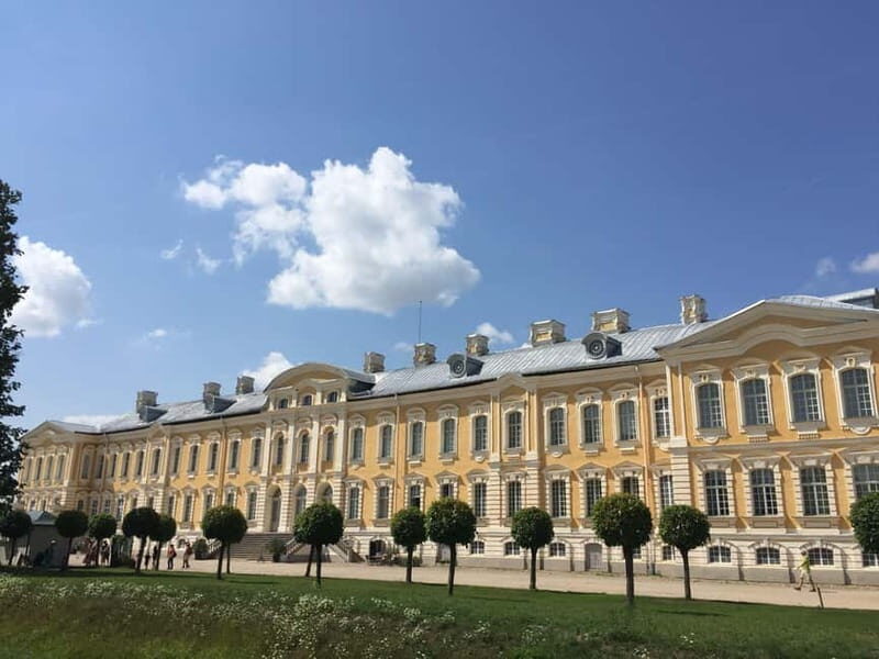 Riga: Bauska Castle, Rundale Palace and Hill of Crosses Trip - Key Points