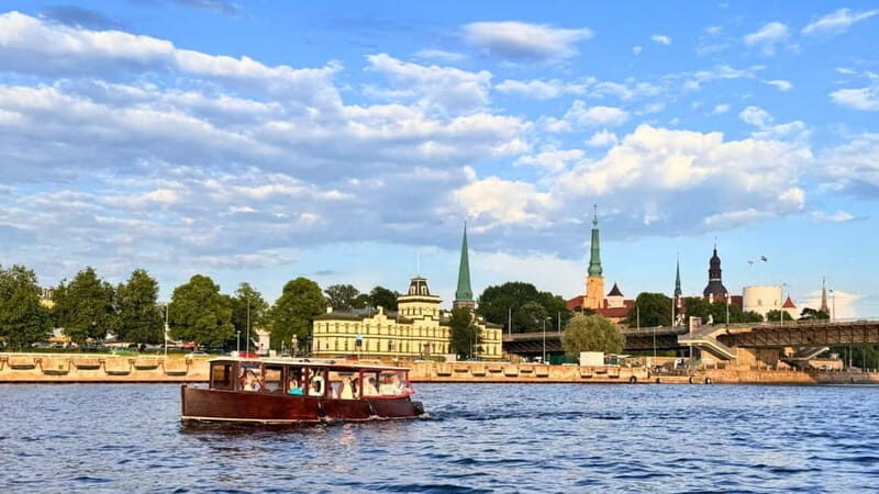 Riga: Canal and Daugava River Boat Tour with Welcome Drink - Key Points