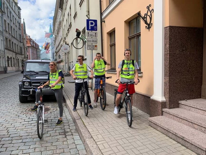 Riga: Guided City Highlights Bike Tour - What Travelers Say