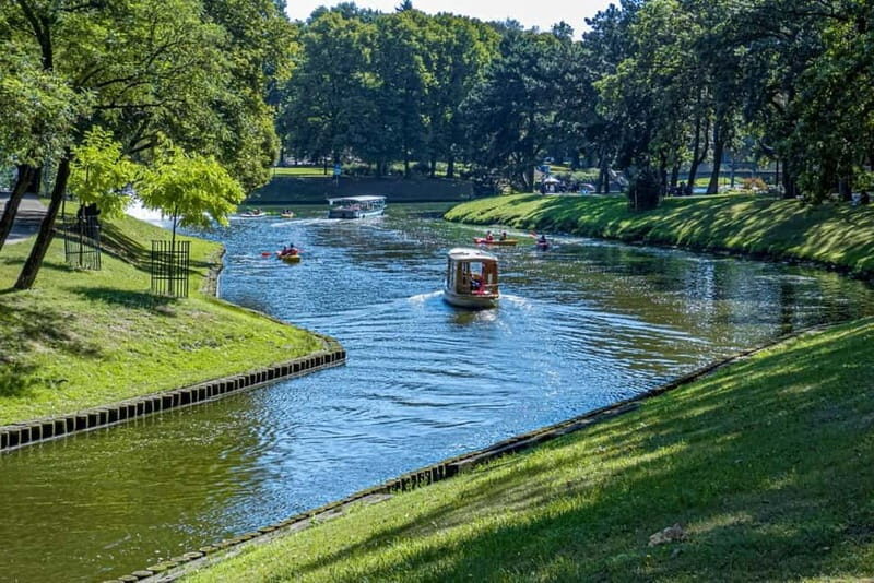 Riga Medieval combined walking/transportation guided tour - The Sum Up: A Solid Introduction to Riga