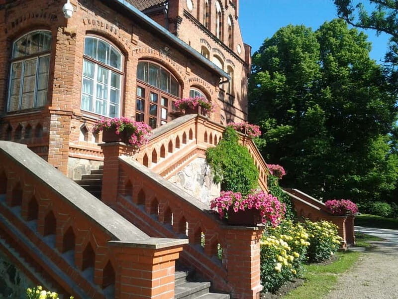 Riga: Nearby Manors and Castles Tour - Riga: Nearby Manors and Castles Tour