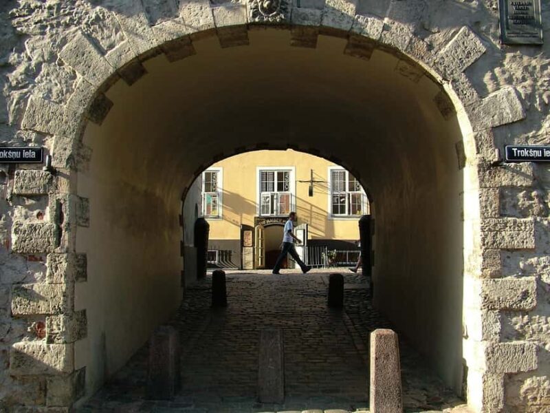 Riga: Old Town Walking Tour in a Small Group or Private - Key Points
