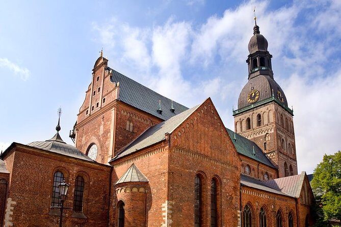 Riga Old Town walking tour with Black Balsam tasting - Who Should Consider This Tour?