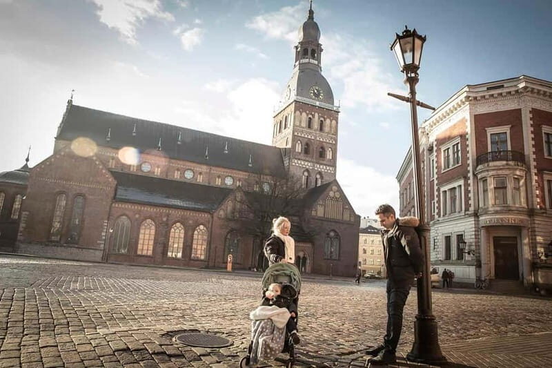 Riga Private Photoshoot Tour - What’s Included and What’s Not