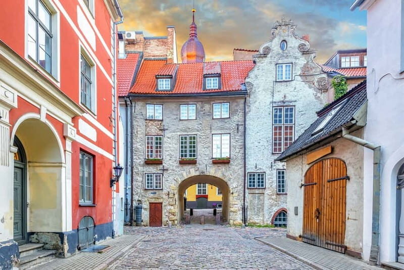 Riga: Private Tour with a Local Guide - Key Points