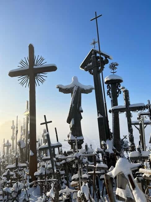 Riga-Vilnius:Rundale palace/Hill of Crosses/Medieval Kernave - Hill of Crosses: A Sacred and Moving Site